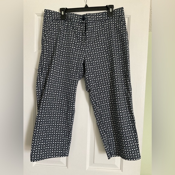 crown & ivy | Pants & Jumpsuits | Crown Ivy Pants | Poshmark